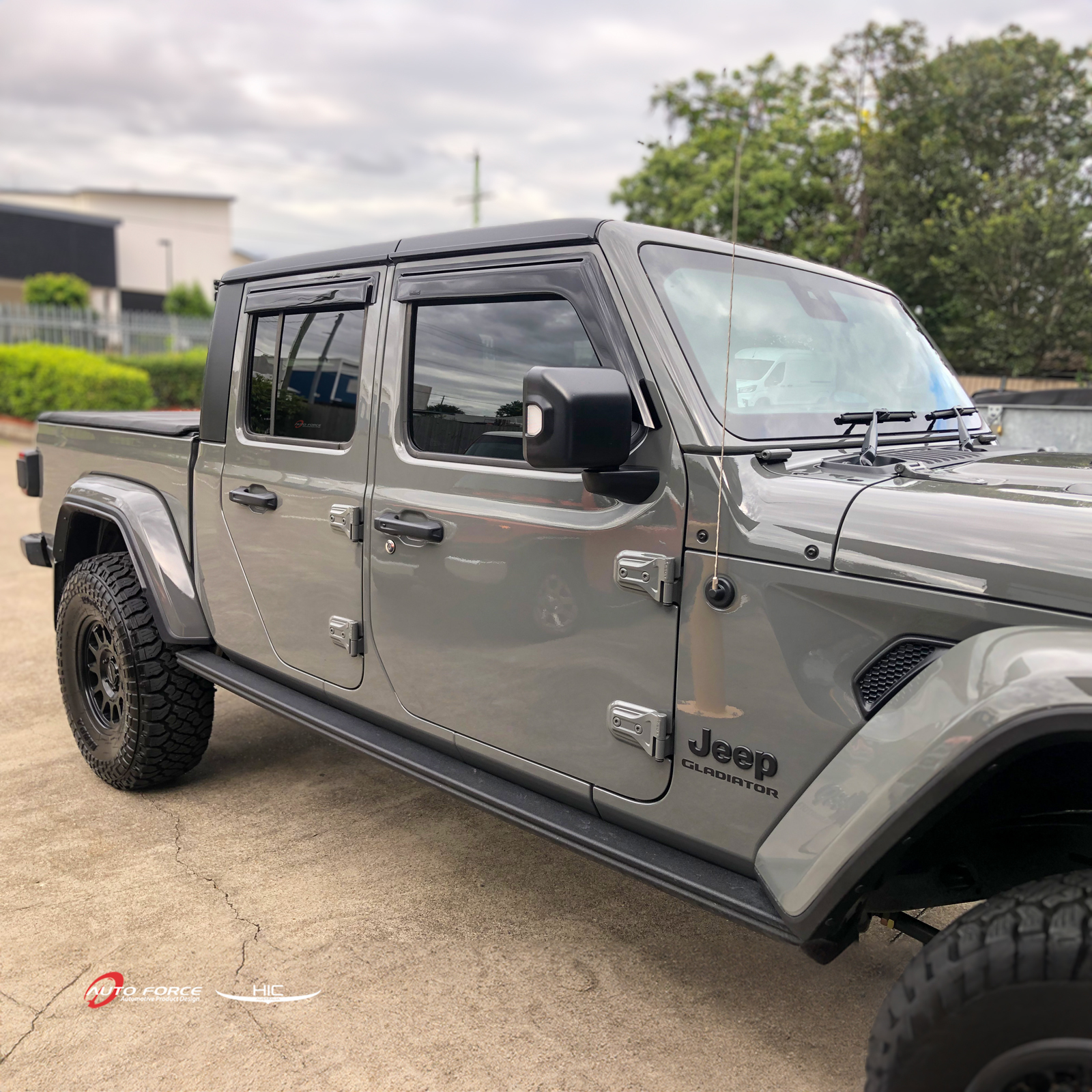 HIC WEATHER SHIELDS- JEEP GLADIATOR DUAL CAB 2023