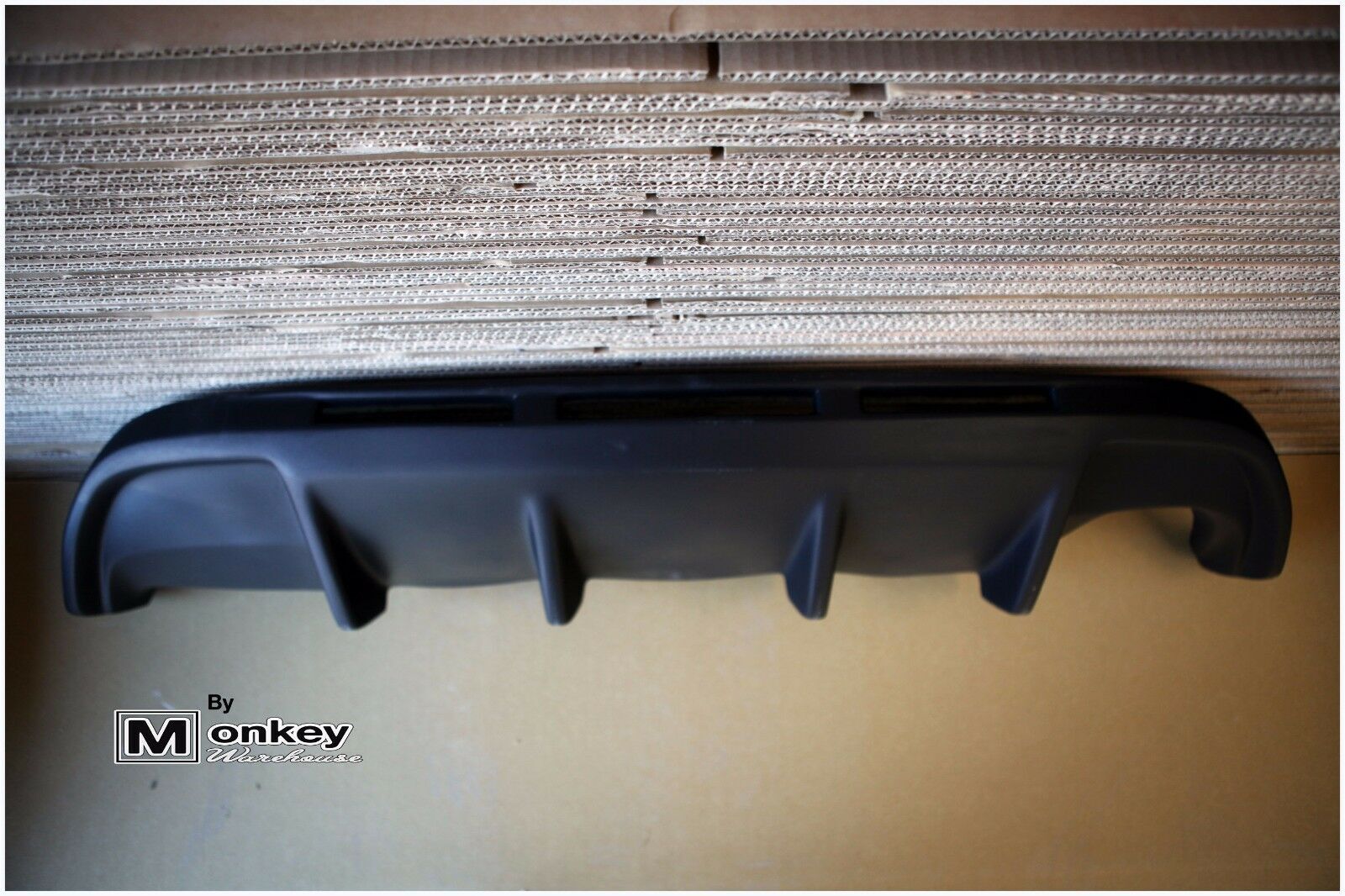 FORD FG FALCON REAR BUMPER DIFFUSER WITH "SINGLE" EXHAUST OUTLET XR6/XT ...