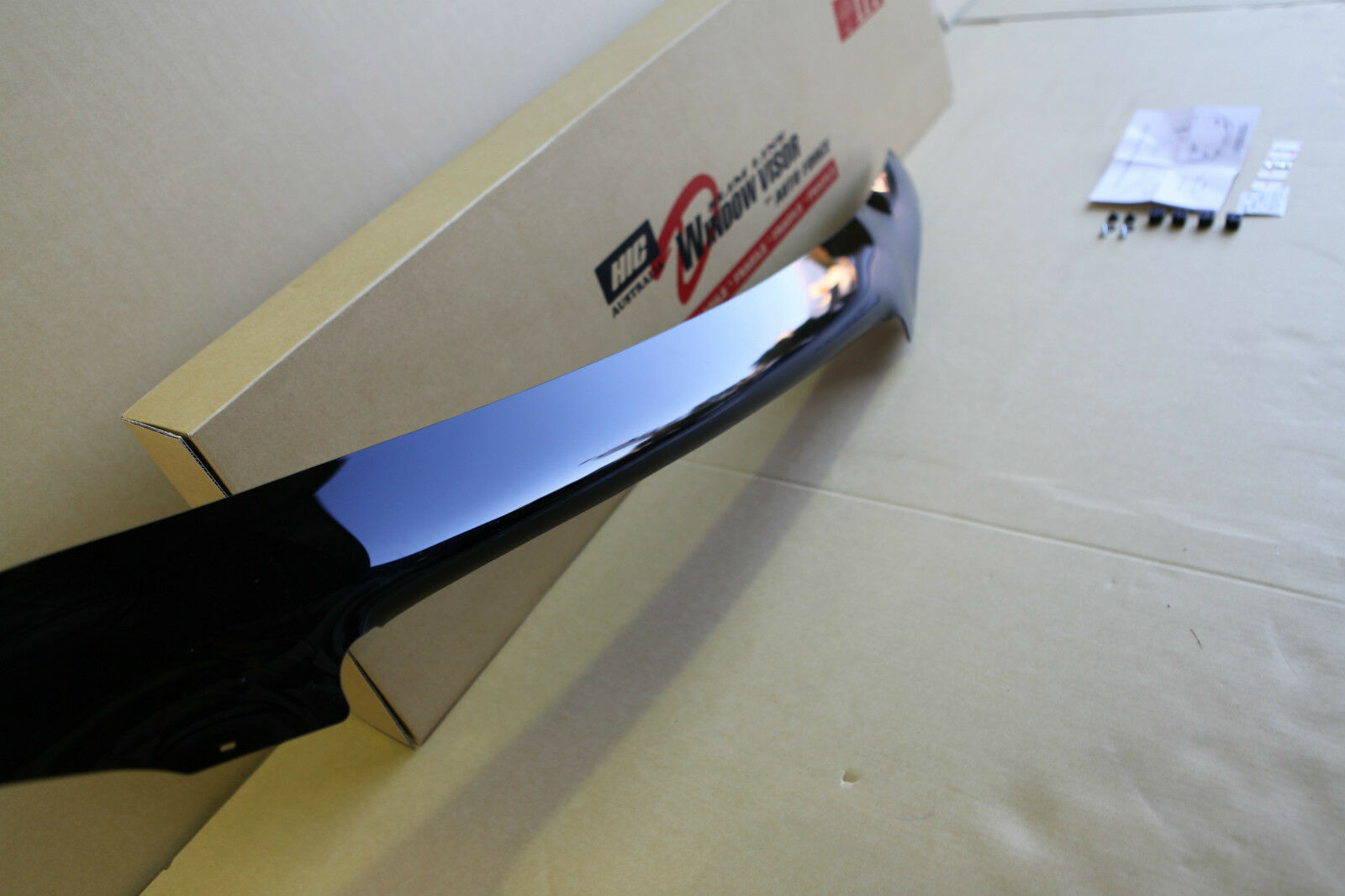 HIC BONNET PROTECTOR- FORD FALCON BA BF XR6 XR8 FALCON SEDAN UTE