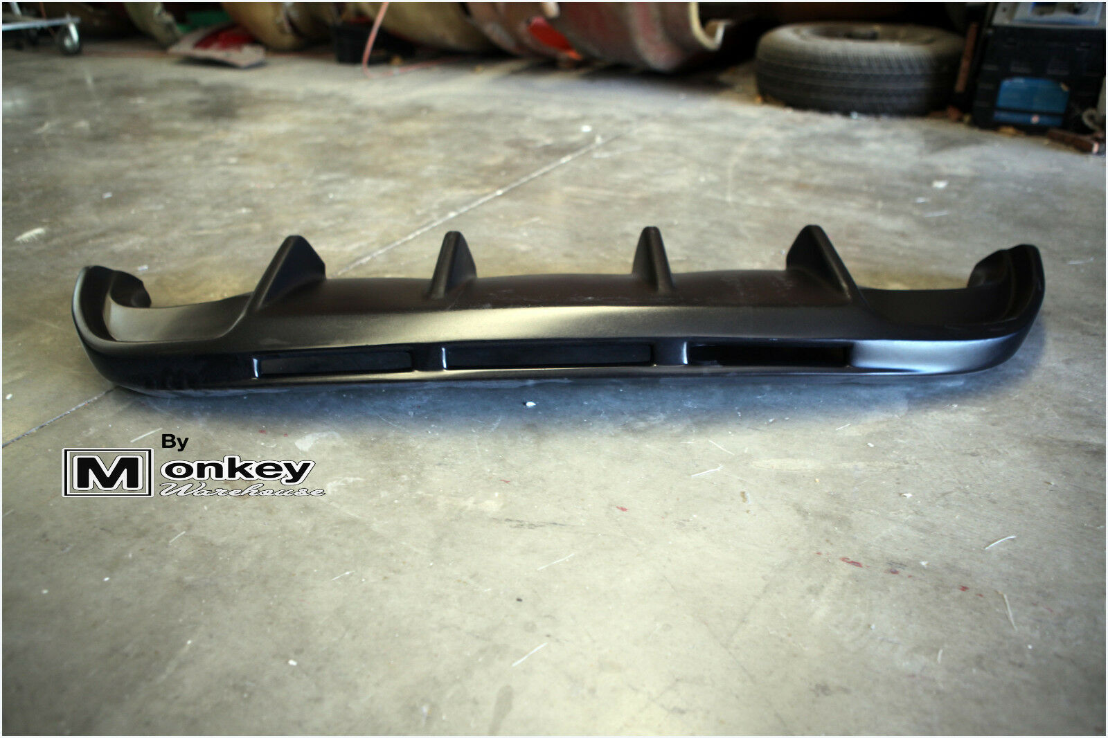 FORD FG FALCON XR6/XR8 REAR BUMPER DIFFUSER WITH "DUAL" EXHAUST OUTLET