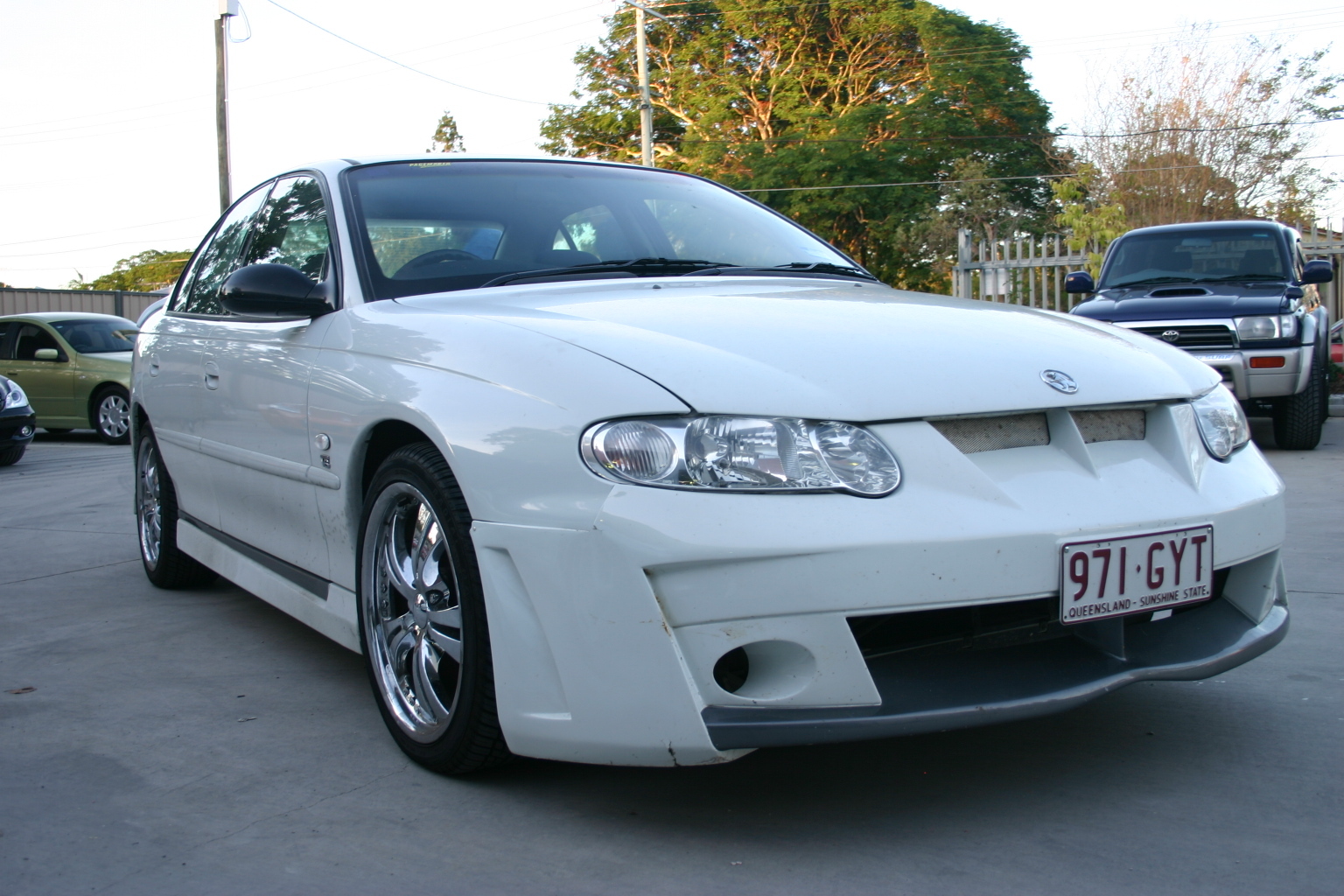 VY STYLE CONVERSION FRONT BUMPER FOR HOLDEN VT COMMODORE SEDAN